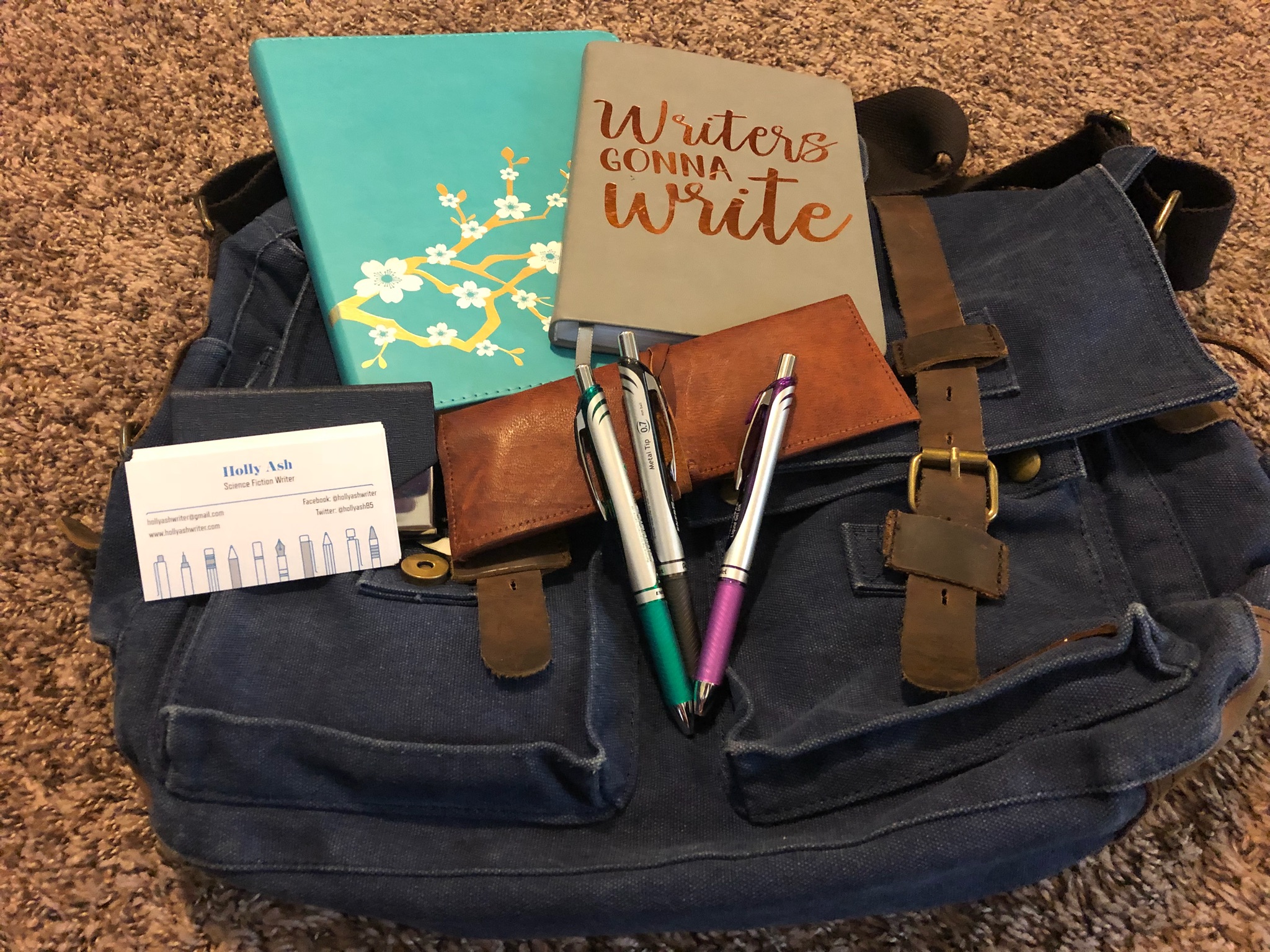 How to prepare for your first writer conference – Holly Ash